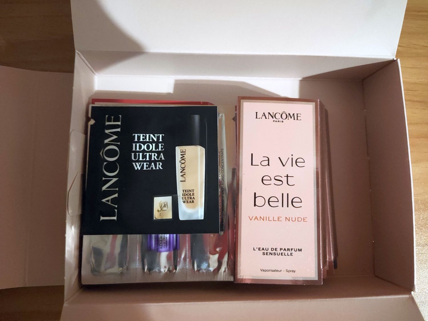 Notino x Lancome Beauty Icons sample box unboxing – Beauty with Oana